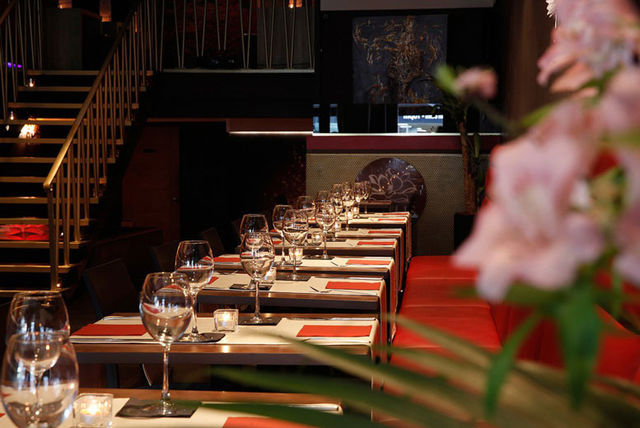 Two premier tickets to Lingfield Races including live music and Pimms